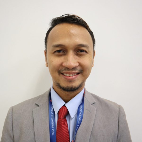 Faculty Profile - Peninsula International School Australia